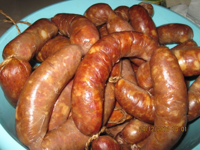 Cele mai bune retete pentru carnati de casa – Gustul autentic al ...