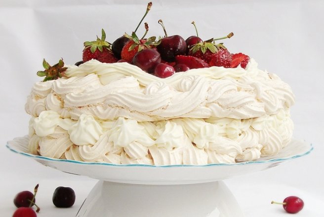 40 de retete de tort perfecte pentru sarbatoarea Sfintilor Constantin ...