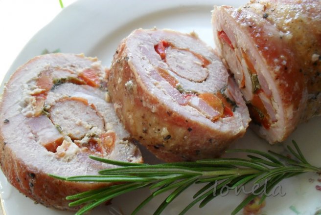 Reteta Rulada de carne si legume