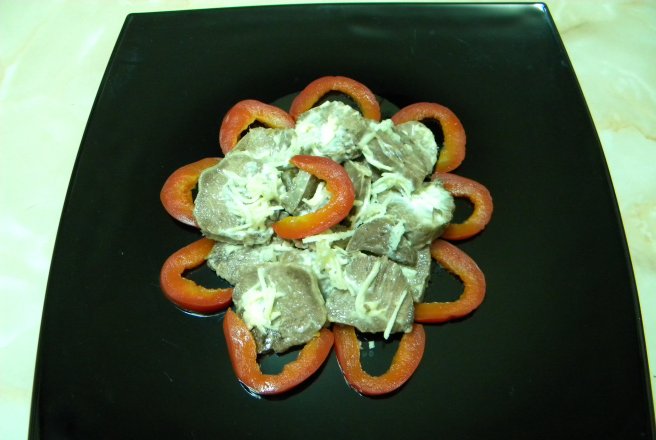 Reteta Rasol din limba de porc cu maioneza si hrean