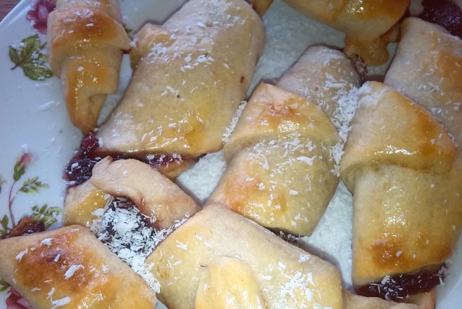 Reteta Cornulete cu dulceata de prune