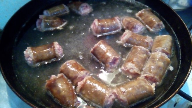 Carnati de porc fierti in moare - Galerie foto (3)