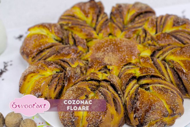 Reteta Cozonac floare cu nuci crocante