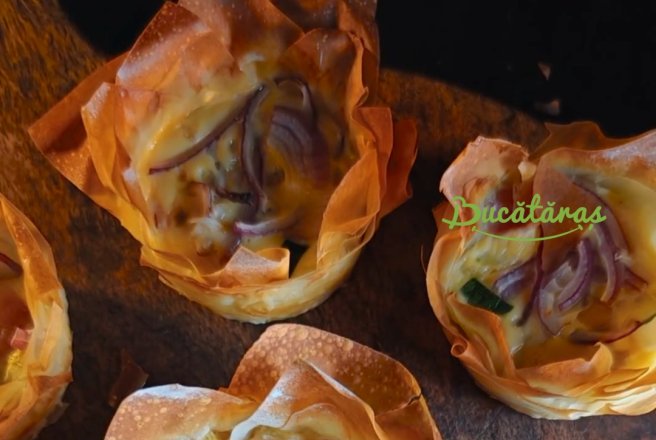 Mini quiche rapid cu șuncă și dovlecei - Simplu, ușor și gustos